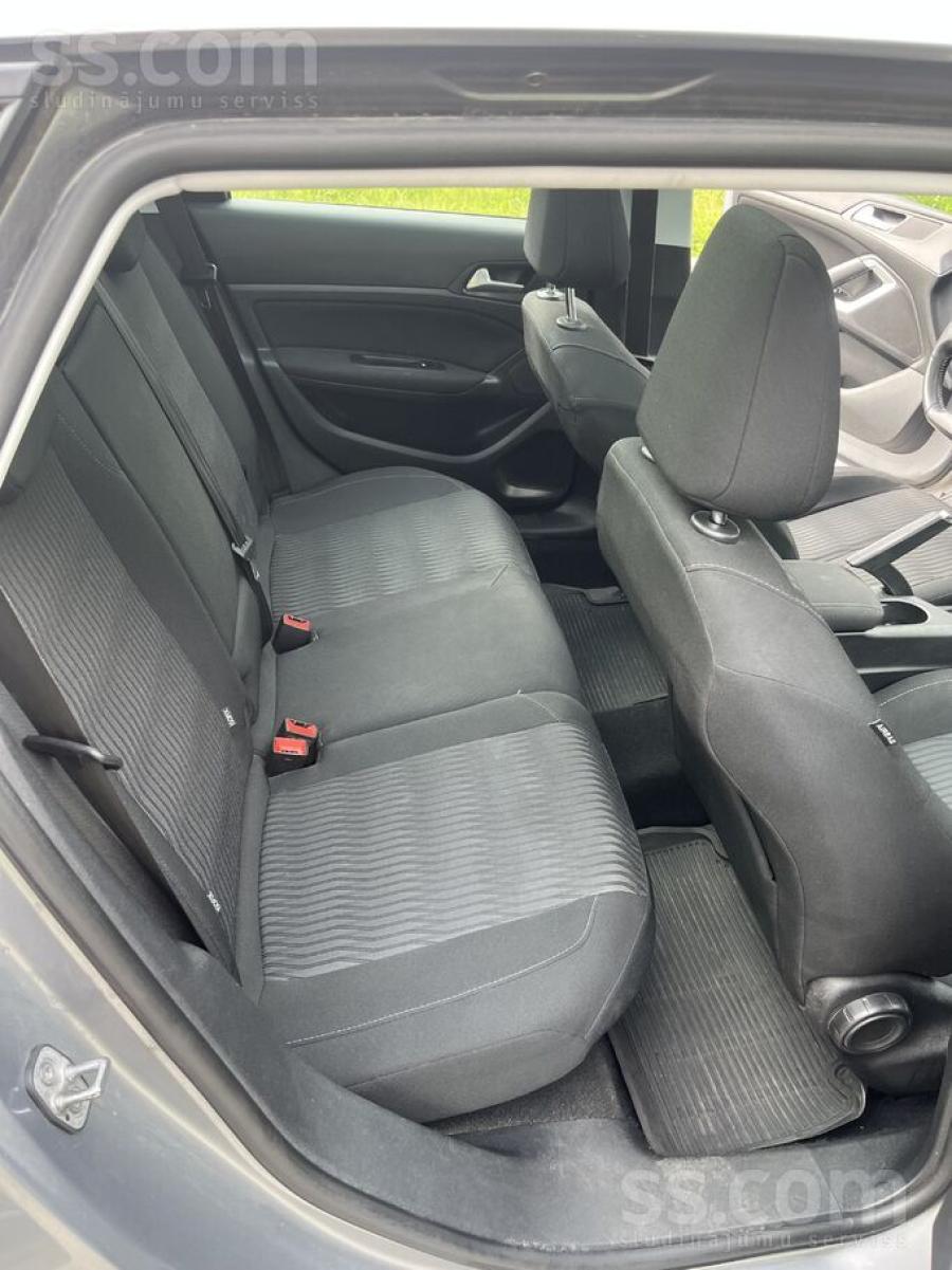 Pelēks Peugeot 308 2014 Rīga, ar dzinēja tilpumu 1.20 L un nobraukumu 161 tūkst. km par 4400 €, foto 16 vietnē AUTOMOTO.COM.LV