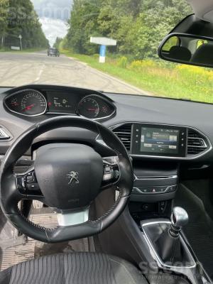 Pelēks Peugeot 308 2014 Rīga, ar dzinēja tilpumu 1.20 L un nobraukumu 161 tūkst. km par 4400 €, foto 17 vietnē AUTOMOTO.COM.LV