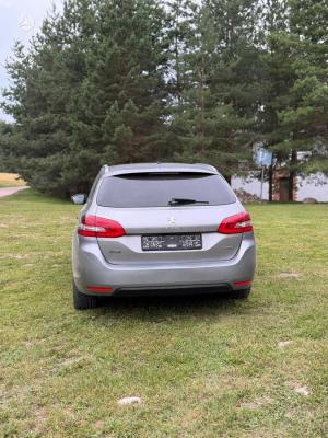 Grey Peugeot 308 2014 in Pasvalys, with an engine capacity of 2.00 L and mileage of 105 thousand km for 5700 €, photo 8 on AUTOMOTO.COM.LV