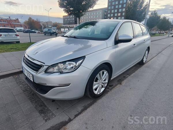 Grey Peugeot 308 2014 in Riga, with an engine capacity of 1.60 L and mileage of 219 thousand km for 4150 €, photo 1 on AUTOMOTO.COM.LV