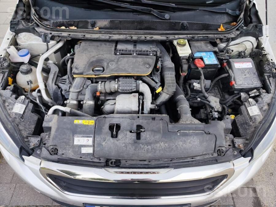 Grey Peugeot 308 2014 in Riga, with an engine capacity of 1.60 L and mileage of 219 thousand km for 4150 €, photo 3 on AUTOMOTO.COM.LV