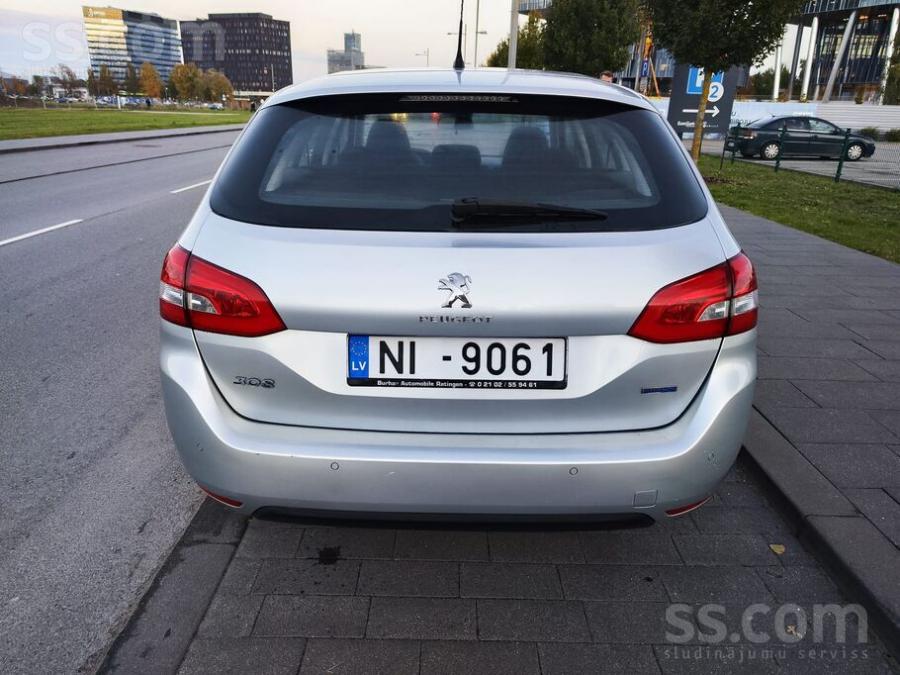 Grey Peugeot 308 2014 in Riga, with an engine capacity of 1.60 L and mileage of 216 thousand km for 5150 €, photo 9 on AUTOMOTO.COM.LV