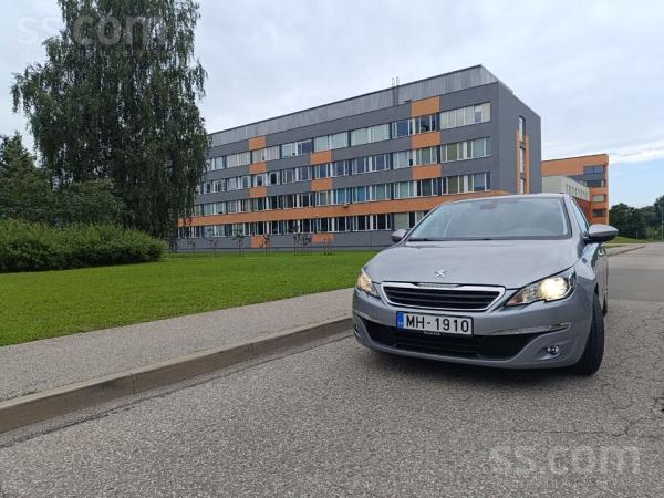 Pelēks Peugeot 308 2015 Rīga, ar dzinēja tilpumu 1.60 L un nobraukumu 225 tūkst. km par 4850 €, foto 2 vietnē AUTOMOTO.COM.LV