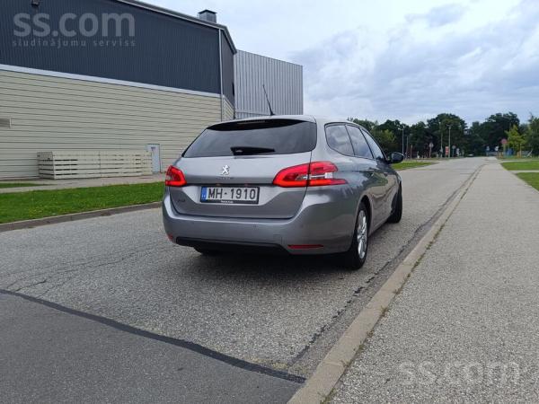 Pelēks Peugeot 308 2015 Rīga, ar dzinēja tilpumu 1.60 L un nobraukumu 225 tūkst. km par 4850 €, foto 4 vietnē AUTOMOTO.COM.LV
