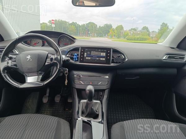 Pelēks Peugeot 308 2015 Rīga, ar dzinēja tilpumu 1.60 L un nobraukumu 225 tūkst. km par 4850 €, foto 6 vietnē AUTOMOTO.COM.LV