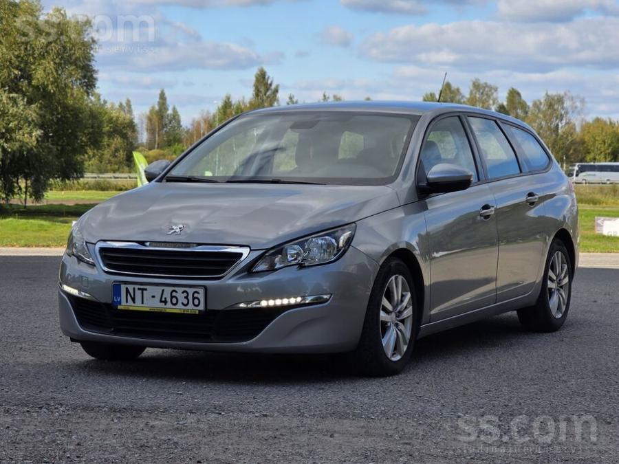 Grey Peugeot 308 2015 in Liepaja, with an engine capacity of 1.60 L and mileage of 225 thousand km for 4890 €, photo 2 on AUTOMOTO.COM.LV