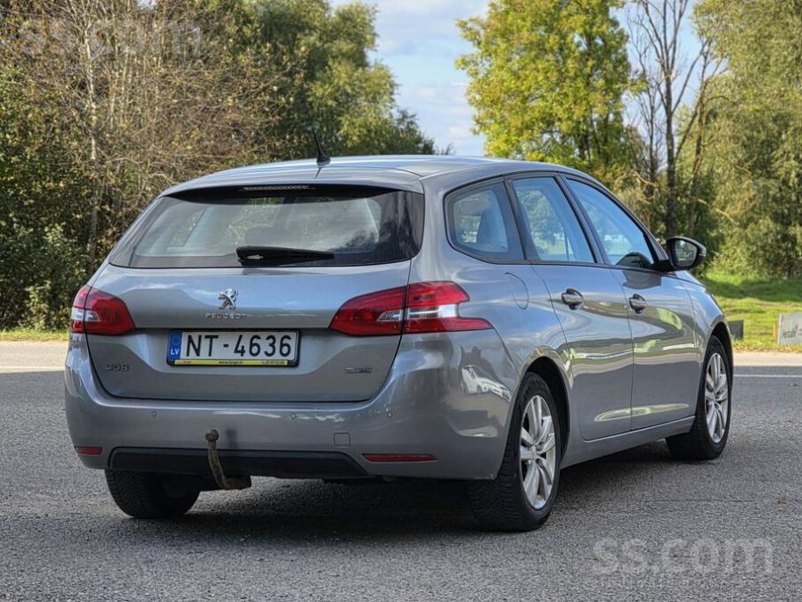 Grey Peugeot 308 2015 in Liepaja, with an engine capacity of 1.60 L and mileage of 225 thousand km for 4890 €, photo 5 on AUTOMOTO.COM.LV
