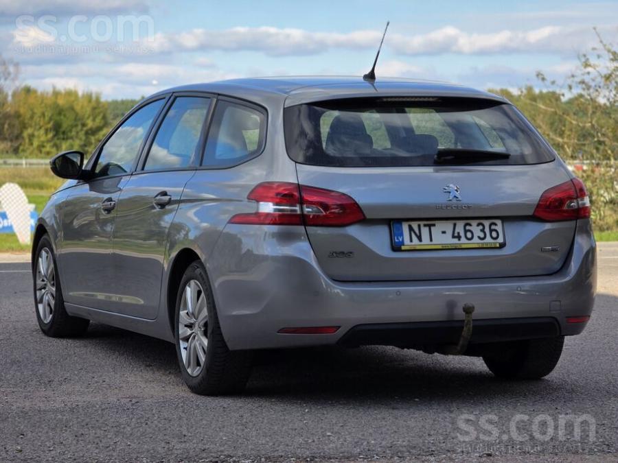 Grey Peugeot 308 2015 in Liepaja, with an engine capacity of 1.60 L and mileage of 225 thousand km for 4890 €, photo 6 on AUTOMOTO.COM.LV