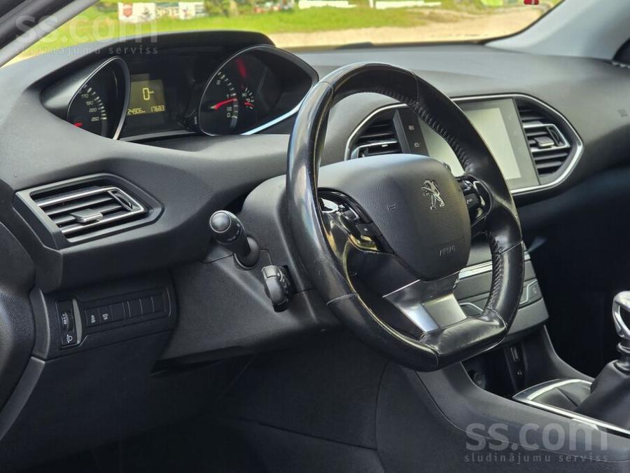 Grey Peugeot 308 2015 in Liepaja, with an engine capacity of 1.60 L and mileage of 225 thousand km for 4890 €, photo 7 on AUTOMOTO.COM.LV