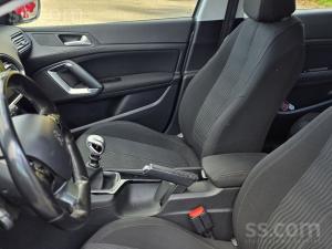 Grey Peugeot 308 2015 in Liepaja, with an engine capacity of 1.60 L and mileage of 225 thousand km for 4890 €, photo 8 on AUTOMOTO.COM.LV