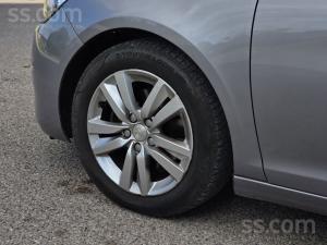 Grey Peugeot 308 2015 in Liepaja, with an engine capacity of 1.60 L and mileage of 225 thousand km for 4890 €, photo 17 on AUTOMOTO.COM.LV