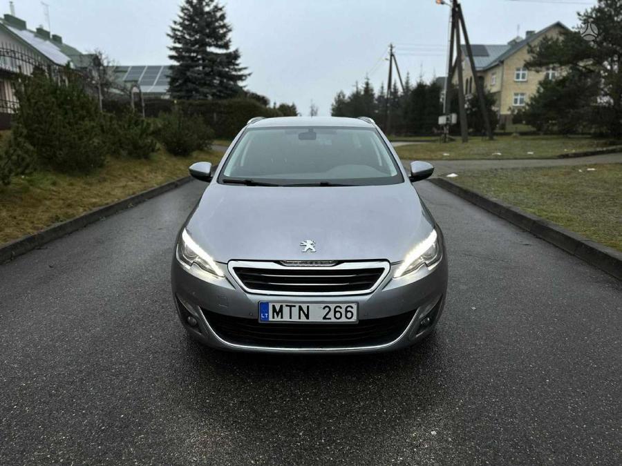 Pelēks Peugeot 308 2015 Viļņa, ar dzinēja tilpumu 2.00 L un nobraukumu 245 tūkst. km par 4850 €, foto 1 vietnē AUTOMOTO.COM.LV