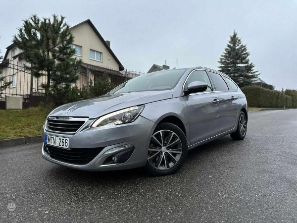 Pelēks Peugeot 308 2015 Viļņa, ar dzinēja tilpumu 2.00 L un nobraukumu 245 tūkst. km par 4850 €, foto 2 vietnē AUTOMOTO.COM.LV