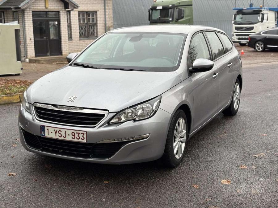 Grey Peugeot 308 2015 in Taurage, with an engine capacity of 1.56 L and mileage of 230 thousand km for 3650 €, photo 1 on AUTOMOTO.COM.LV