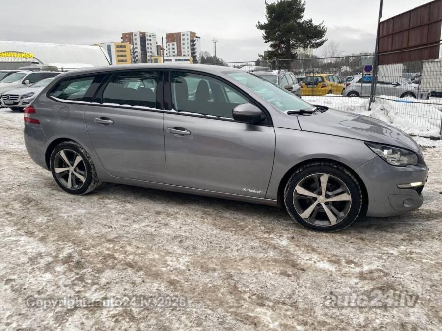 Pelēks Peugeot 308 2015 Tallina, ar dzinēja tilpumu 1.60 L un nobraukumu 215 tūkst. km par 6200 €, foto 4 vietnē AUTOMOTO.COM.LV