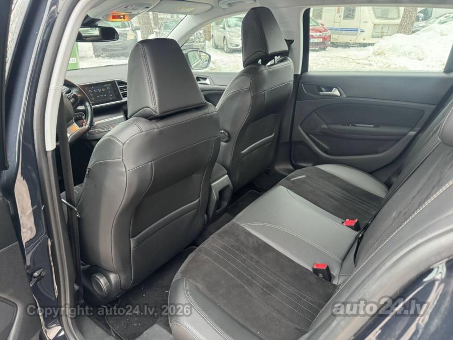 Pelēks Peugeot 308 2015 Tallina, ar dzinēja tilpumu 1.60 L un nobraukumu 215 tūkst. km par 6200 €, foto 11 vietnē AUTOMOTO.COM.LV