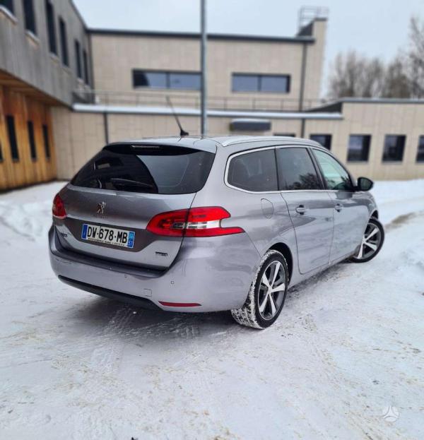 Pelēks Peugeot 308 2015 Tauragė, ar dzinēja tilpumu 2.00 L un nobraukumu 246 tūkst. km par 5600 €, foto 2 vietnē AUTOMOTO.COM.LV