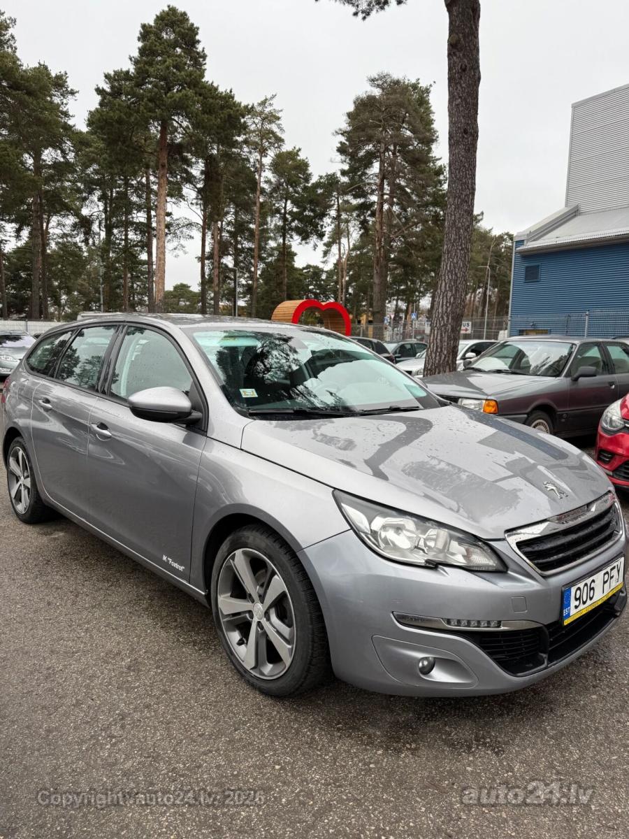 Grey Peugeot 308 2015 in Tallinn, with an engine capacity of 1.60 L and mileage of 215 thousand km for 6200 €, photo 3 on AUTOMOTO.COM.LV