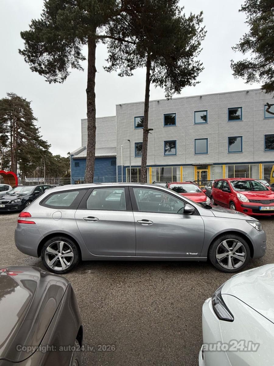 Grey Peugeot 308 2015 in Tallinn, with an engine capacity of 1.60 L and mileage of 215 thousand km for 6200 €, photo 4 on AUTOMOTO.COM.LV