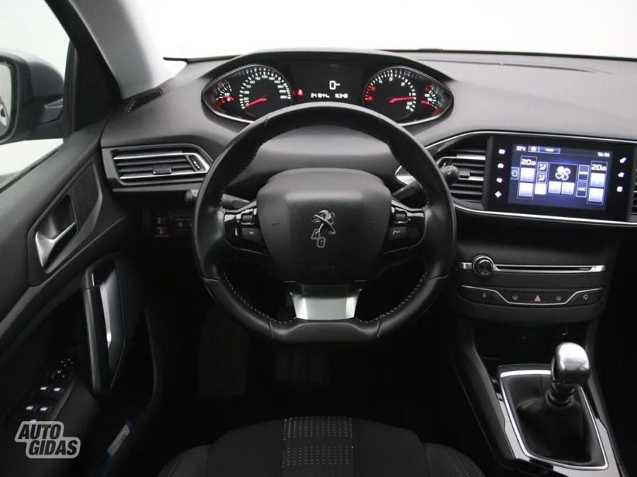 Pelēks Peugeot 308 2015 Viļņa, ar dzinēja tilpumu 1.60 L un nobraukumu 242 tūkst. km par 5699 €, foto 17 vietnē AUTOMOTO.COM.LV