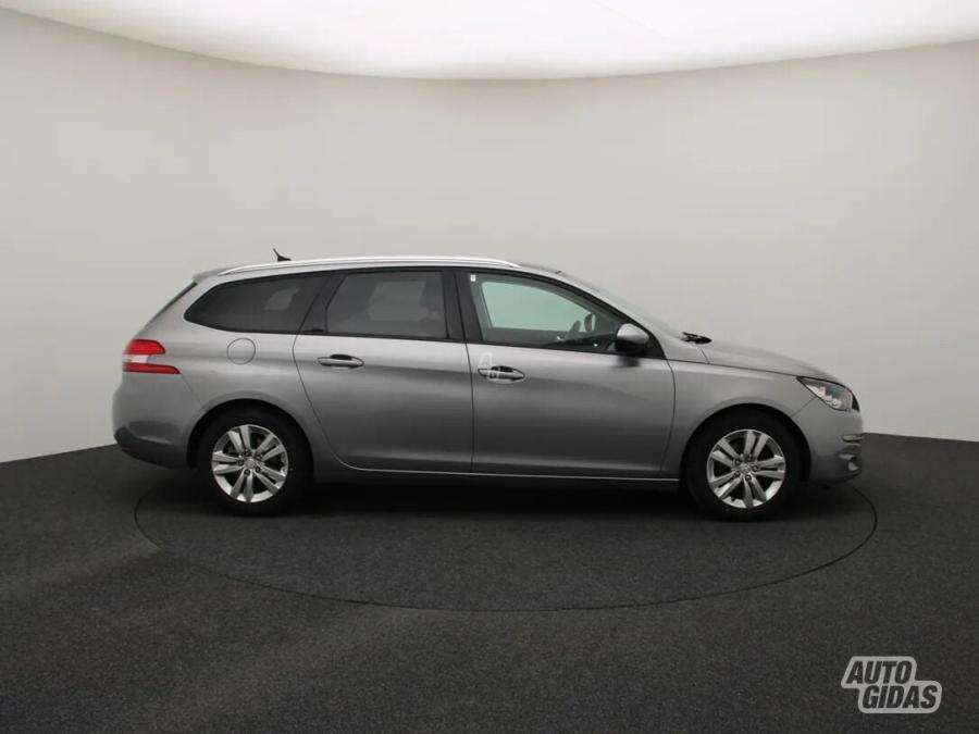 Grey Peugeot 308 2015 in Vilnius, with an engine capacity of 1.60 L and mileage of 242 thousand km for 5699 €, photo 9 on AUTOMOTO.COM.LV