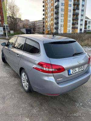 Pelēks Peugeot 308 2015 Tallina, ar dzinēja tilpumu 1.20 L un nobraukumu 217 tūkst. km par 5500 €, foto 4 vietnē AUTOMOTO.COM.LV