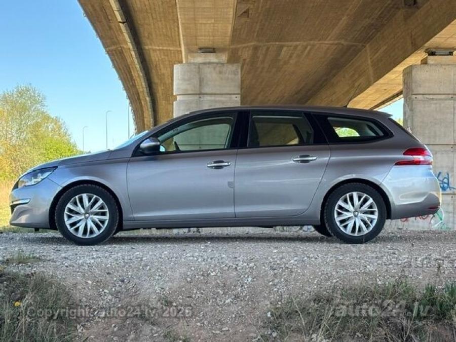 Pelēks Peugeot 308 2015 Tartu, ar dzinēja tilpumu 1.20 L un nobraukumu 207 tūkst. km par 3990 €, foto 6 vietnē AUTOMOTO.COM.LV