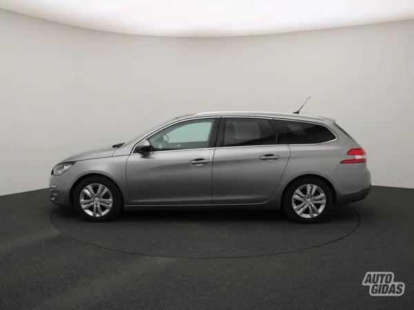 Pelēks Peugeot 308 2015 Viļņa, ar dzinēja tilpumu 1.60 L un nobraukumu 165 tūkst. km par 6199 €, foto 6 vietnē AUTOMOTO.COM.LV