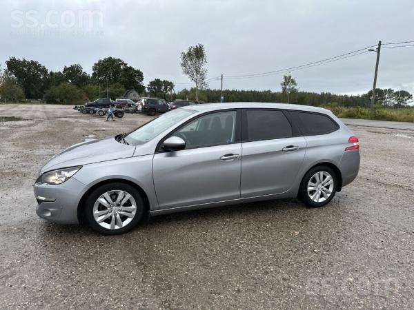 Pelēks Peugeot 308 2015 Rīga, ar dzinēja tilpumu 1.20 L un nobraukumu 132 tūkst. km par 6450 €, foto 3 vietnē AUTOMOTO.COM.LV