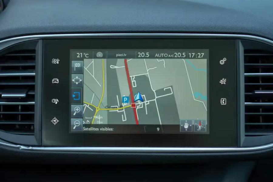 Pelēks Peugeot 308 2015 Liepāja, ar dzinēja tilpumu 1.60 L un nobraukumu 162 tūkst. km par 8850 €, foto 16 vietnē AUTOMOTO.COM.LV