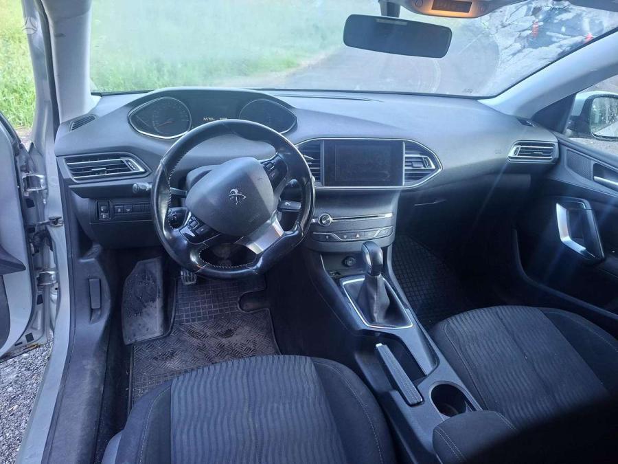 Серый Пежо 308 2015 в Таураге, объемом двигателя 1.56 л и пробегом 155 тыс. км за 2980 €, фото 11 на AUTOMOTO.COM.LV