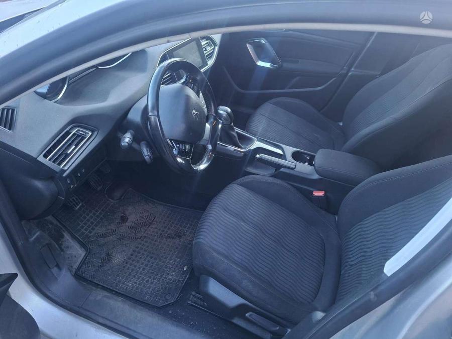 Серый Пежо 308 2015 в Таураге, объемом двигателя 1.56 л и пробегом 155 тыс. км за 2980 €, фото 13 на AUTOMOTO.COM.LV