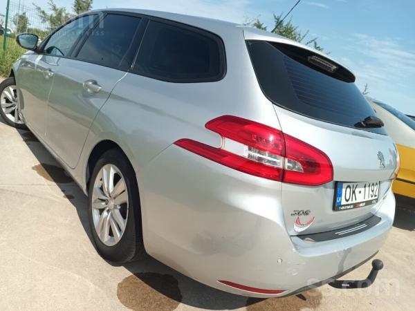 Pelēks Peugeot 308 2015 Liepāja, ar dzinēja tilpumu 1.20 L un nobraukumu 148 tūkst. km par 4000 €, foto 7 vietnē AUTOMOTO.COM.LV