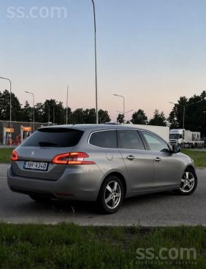 Pelēks Peugeot 308 2015 Rīga, ar dzinēja tilpumu 1.60 L un nobraukumu 310 tūkst. km par 3900 €, foto 4 vietnē AUTOMOTO.COM.LV