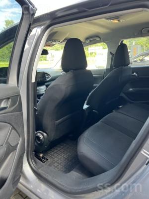 Pelēks Peugeot 308 2015 Rīga, ar dzinēja tilpumu 1.60 L un nobraukumu 310 tūkst. km par 3900 €, foto 7 vietnē AUTOMOTO.COM.LV