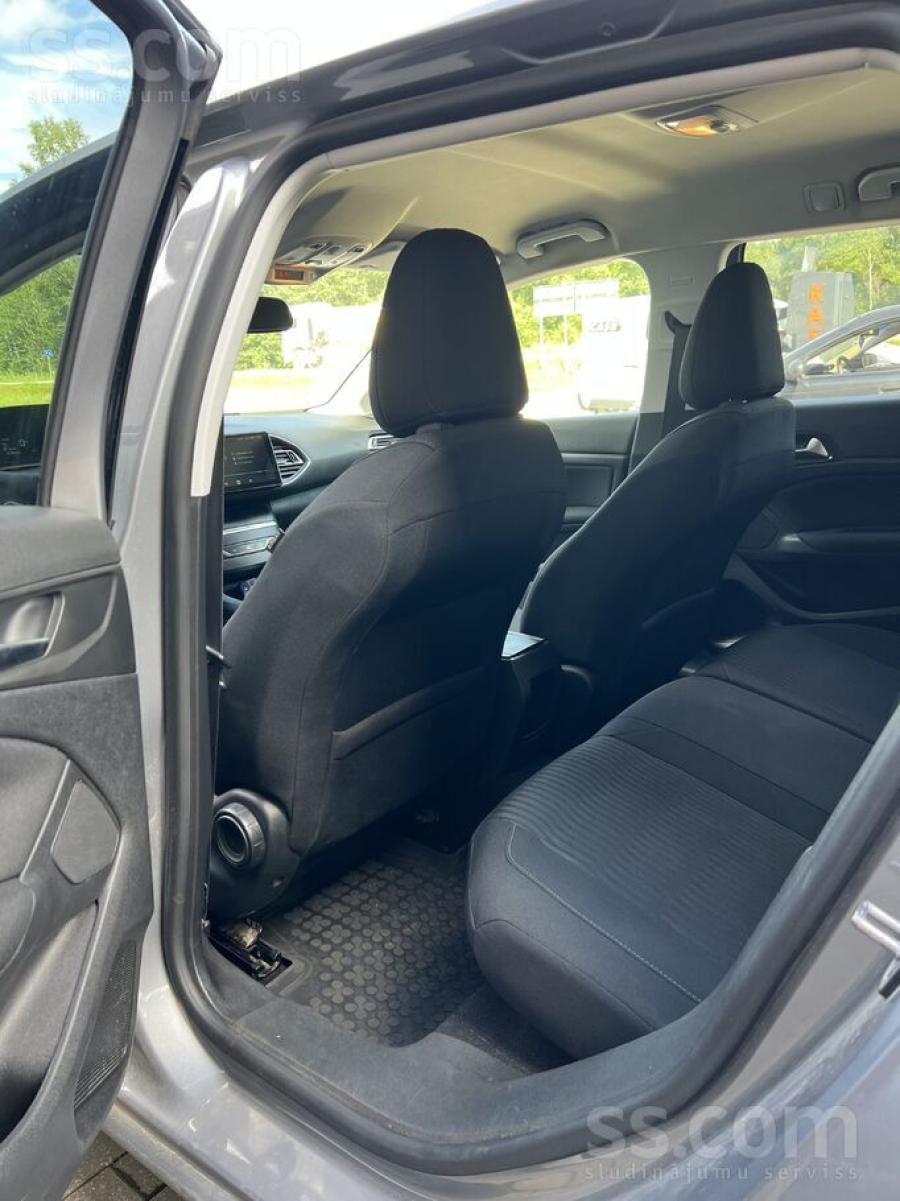 Pelēks Peugeot 308 2015 Rīga, ar dzinēja tilpumu 1.60 L un nobraukumu 310 tūkst. km par 3900 €, foto 7 vietnē AUTOMOTO.COM.LV