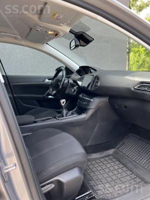 Pelēks Peugeot 308 2015 Rīga, ar dzinēja tilpumu 1.60 L un nobraukumu 310 tūkst. km par 3900 €, foto 8 vietnē AUTOMOTO.COM.LV