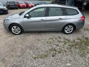 Grey Peugeot 308 2015 in Jurbarkas, with an engine capacity of 1.20 L and mileage of 170 thousand km for 3998 €, photo 5 on AUTOMOTO.COM.LV