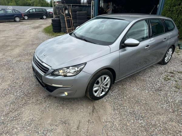 Grey Peugeot 308 2015 in Jurbarkas, with an engine capacity of 1.20 L and mileage of 170 thousand km for 3998 €, photo 7 on AUTOMOTO.COM.LV