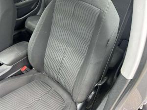 Grey Peugeot 308 2015 in Jurbarkas, with an engine capacity of 1.20 L and mileage of 170 thousand km for 3998 €, photo 12 on AUTOMOTO.COM.LV