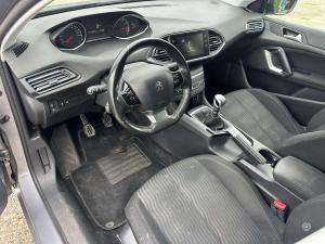 Grey Peugeot 308 2015 in Jurbarkas, with an engine capacity of 1.20 L and mileage of 170 thousand km for 3998 €, photo 16 on AUTOMOTO.COM.LV