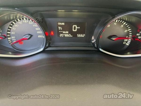 Pelēks Peugeot 308 2015 Tallina, ar dzinēja tilpumu 1.20 L un nobraukumu 207 tūkst. km par 4190 €, foto 5 vietnē AUTOMOTO.COM.LV