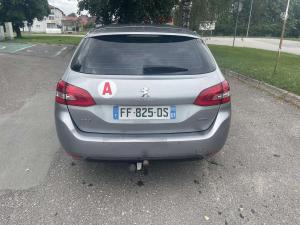 Grey Peugeot 308 2015 in Taurage, with an engine capacity of 1.56 L and mileage of 217 thousand km for 2500 €, photo 5 on AUTOMOTO.COM.LV