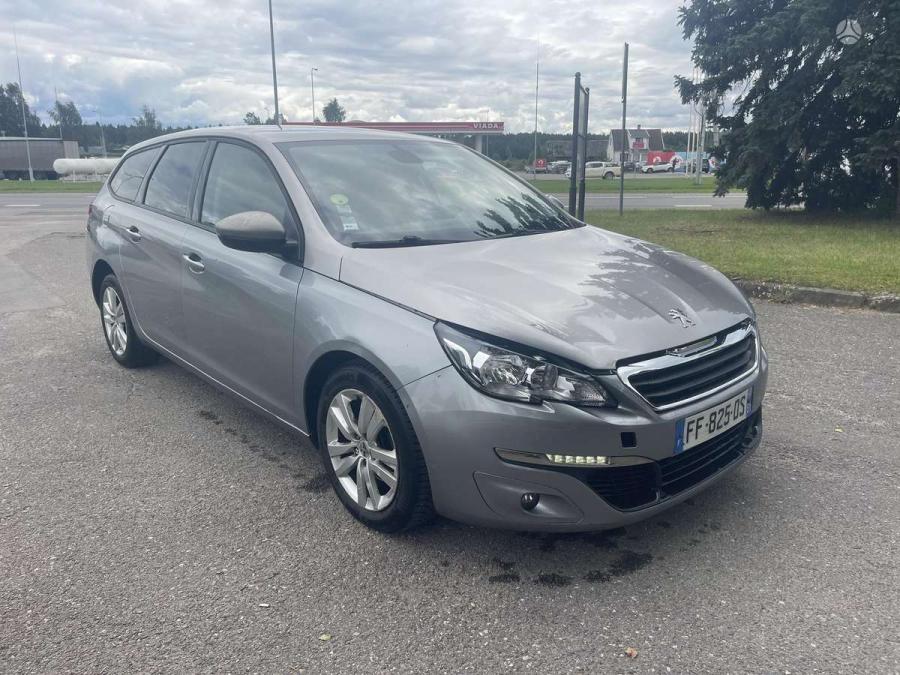 Grey Peugeot 308 2015 in Taurage, with an engine capacity of 1.56 L and mileage of 217 thousand km for 2500 €, photo 7 on AUTOMOTO.COM.LV