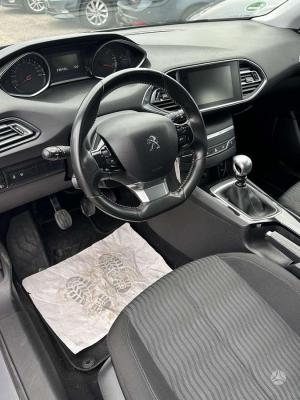 Pelēks Peugeot 308 2015 Kauņa, ar dzinēja tilpumu 1.60 L un nobraukumu 236 tūkst. km par 4350 €, foto 12 vietnē AUTOMOTO.COM.LV