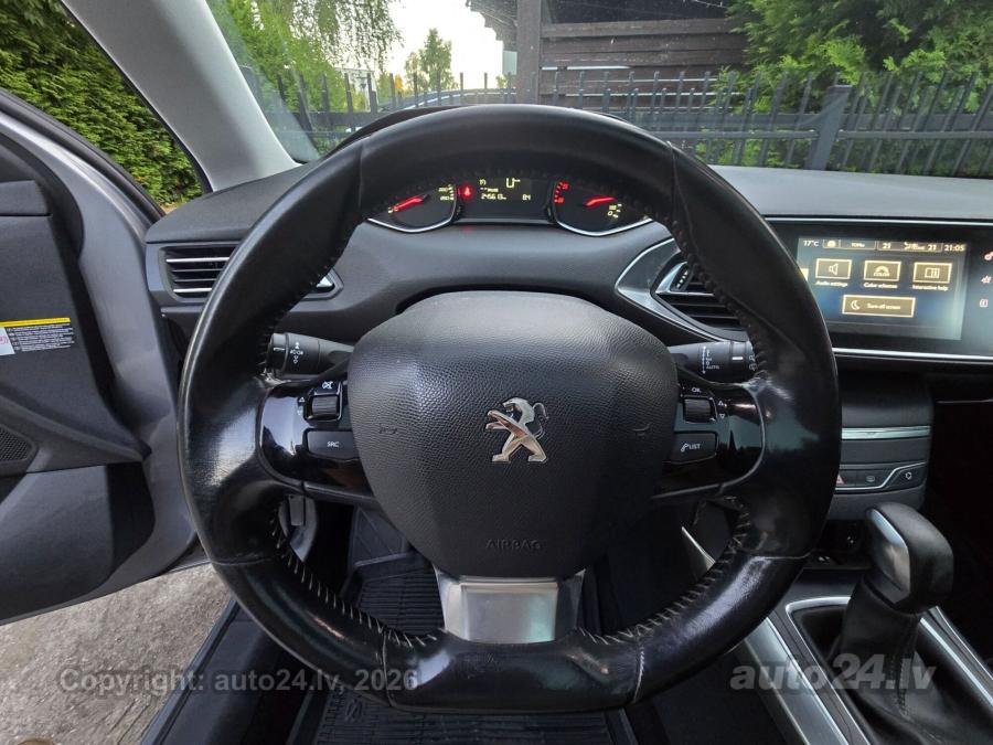 Серый Пежо 308 2015 в Таллин, объемом двигателя 2.00 л и пробегом 245 тыс. км за 4490 €, фото 18 на AUTOMOTO.COM.LV