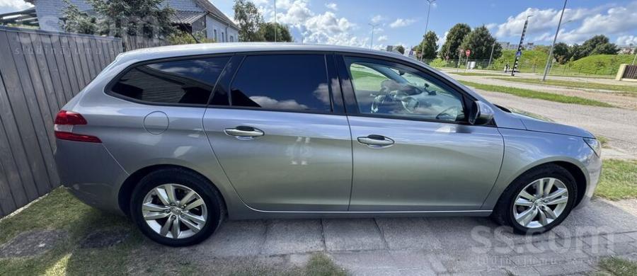 Grey Peugeot 308 2015 in Riga, with an engine capacity of 1.60 L and mileage of 238 thousand km for 5000 €, photo 4 on AUTOMOTO.COM.LV