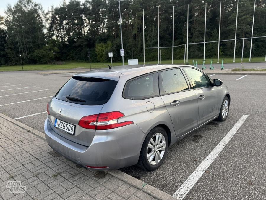 Grey Peugeot 308 2015 in Vilnius, with an engine capacity of 1.20 L and mileage of 217 thousand km for 4200 €, photo 5 on AUTOMOTO.COM.LV