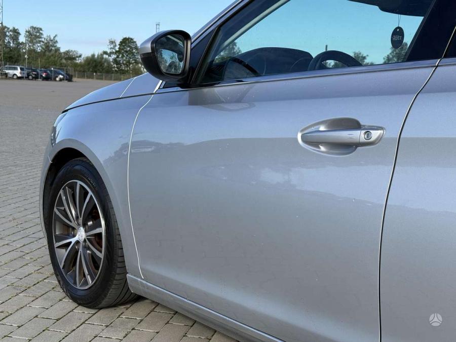 Pelēks Peugeot 308 2015 Marijampole, ar dzinēja tilpumu 1.56 L un nobraukumu 173 tūkst. km par 4200 €, foto 10 vietnē AUTOMOTO.COM.LV