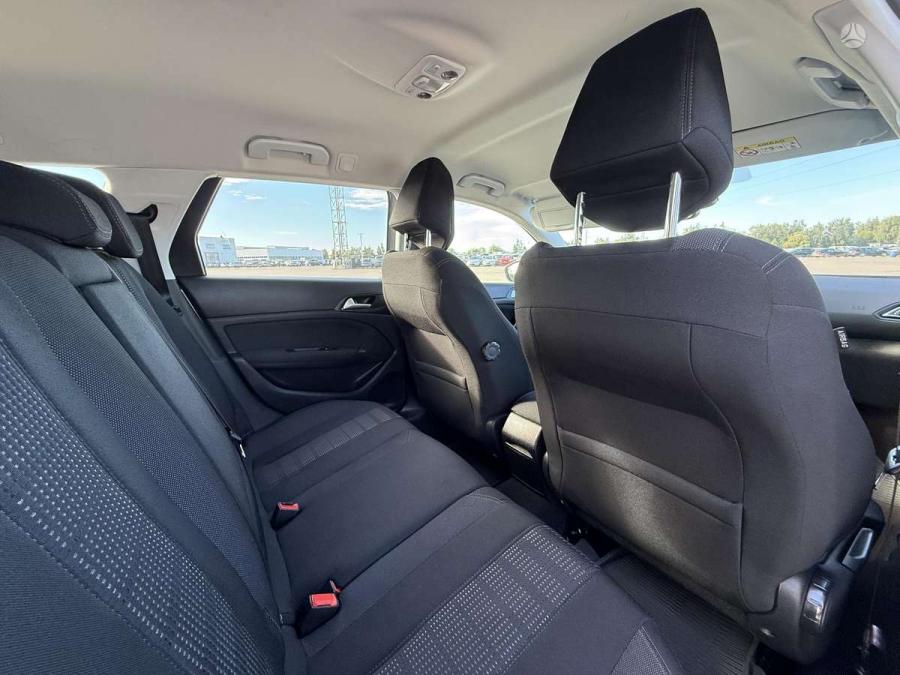 Pelēks Peugeot 308 2015 Marijampole, ar dzinēja tilpumu 1.56 L un nobraukumu 173 tūkst. km par 4200 €, foto 19 vietnē AUTOMOTO.COM.LV